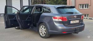 Pelēks Toyota Avensis 2010 Viļņa, ar dzinēja tilpumu 2.00 L un nobraukumu 386 tūkst. km par 3200 €, foto 17 vietnē AUTOMOTO.COM.LV