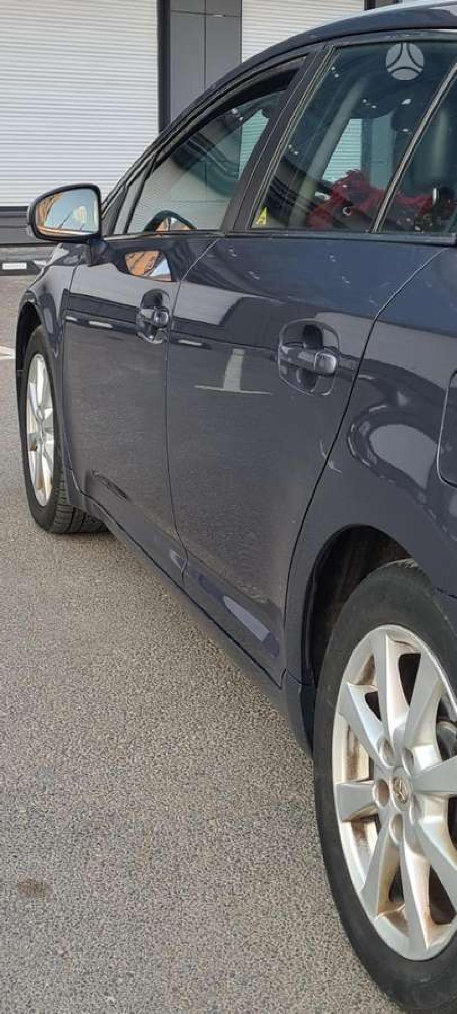 Pelēks Toyota Avensis 2010 Viļņa, ar dzinēja tilpumu 2.00 L un nobraukumu 386 tūkst. km par 3200 €, foto 27 vietnē AUTOMOTO.COM.LV
