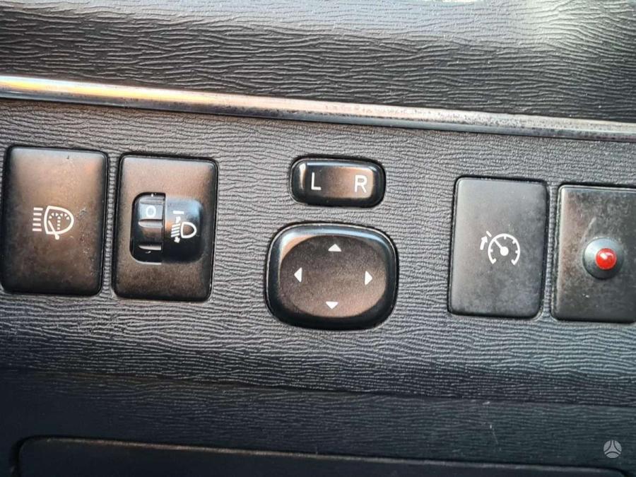 Pelēks Toyota Avensis 2010 Viļņa, ar dzinēja tilpumu 2.00 L un nobraukumu 386 tūkst. km par 3200 €, foto 34 vietnē AUTOMOTO.COM.LV