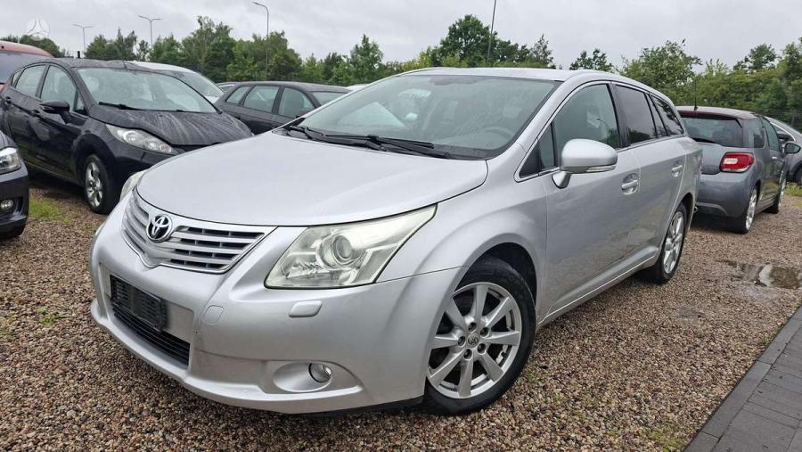 Pelēks Toyota Avensis 2010 Kauņa, ar dzinēja tilpumu 2.23 L un nobraukumu 260 tūkst. km par 4100 €, foto 3 vietnē AUTOMOTO.COM.LV