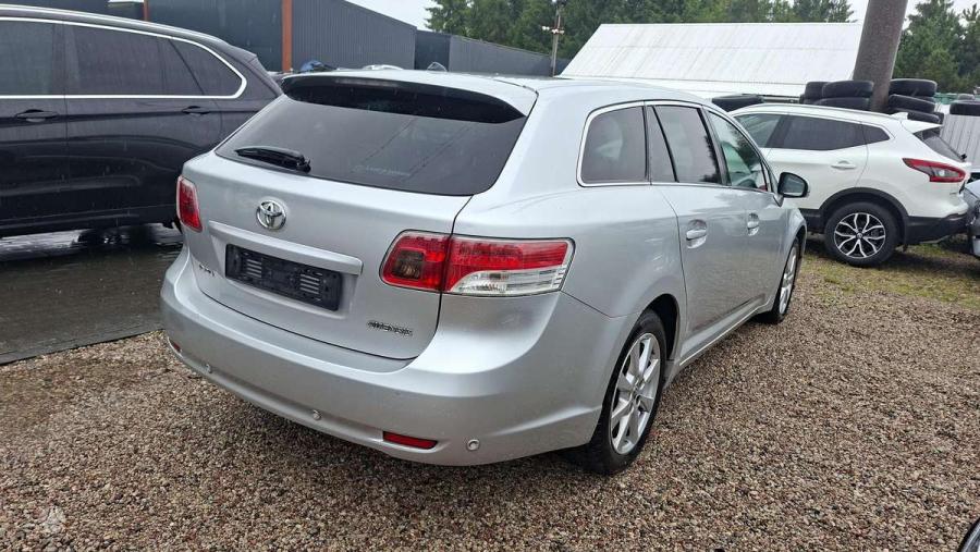 Pelēks Toyota Avensis 2010 Kauņa, ar dzinēja tilpumu 2.23 L un nobraukumu 260 tūkst. km par 4100 €, foto 9 vietnē AUTOMOTO.COM.LV