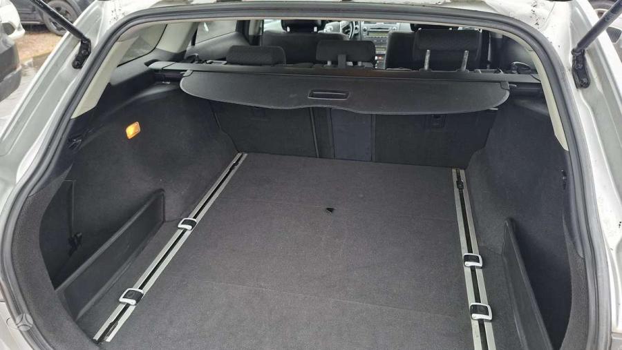 Pelēks Toyota Avensis 2010 Kauņa, ar dzinēja tilpumu 2.23 L un nobraukumu 260 tūkst. km par 4100 €, foto 19 vietnē AUTOMOTO.COM.LV