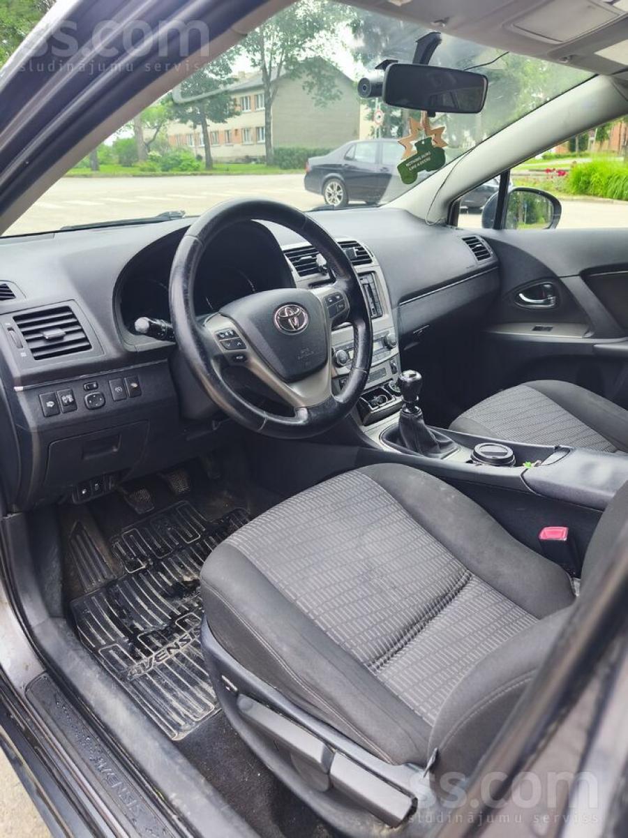 Pelēks Toyota Avensis 2010 Valmiera, ar dzinēja tilpumu 2.00 L un nobraukumu 375 tūkst. km par 5000 €, foto 13 vietnē AUTOMOTO.COM.LV