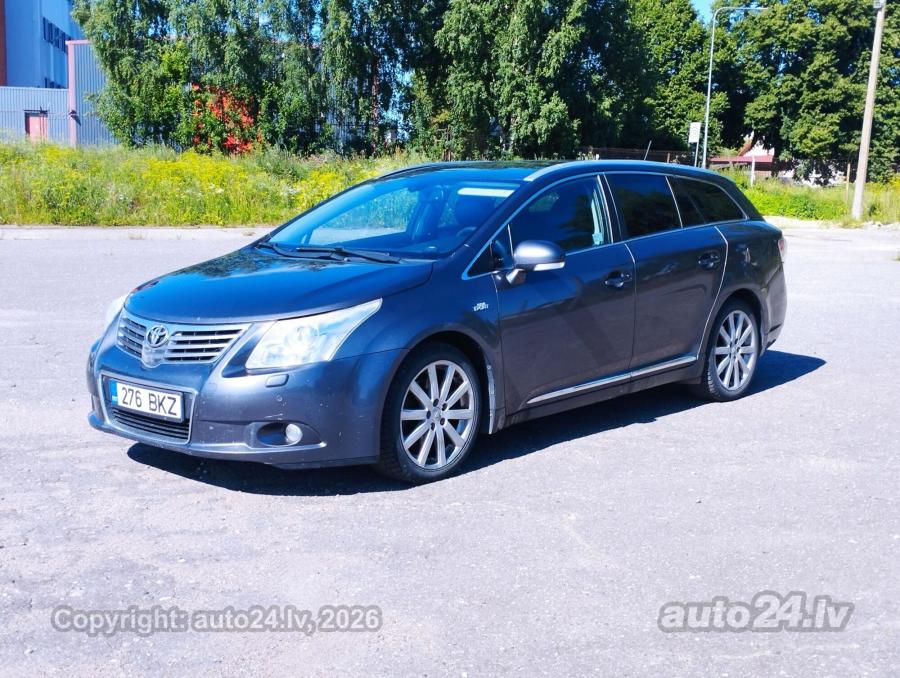 Серый Тойота Авенсис 2010 в Тарту, объемом двигателя 2.20 л и пробегом 291 тыс. км за 3500 €, фото 3 на AUTOMOTO.COM.LV