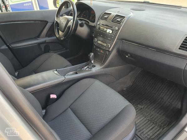 Pelēks Toyota Avensis 2010 Kauņa, ar dzinēja tilpumu 1.80 L un nobraukumu 306 tūkst. km par 3950 €, foto 8 vietnē AUTOMOTO.COM.LV