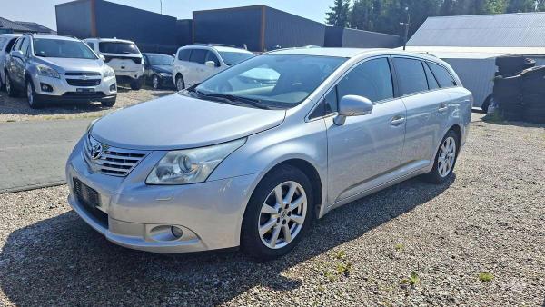 Grey Toyota Avensis 2010 in Kaunas, with an engine capacity of 2.23 L and mileage of 280 thousand km for 4100 €, photo 1 on AUTOMOTO.COM.LV