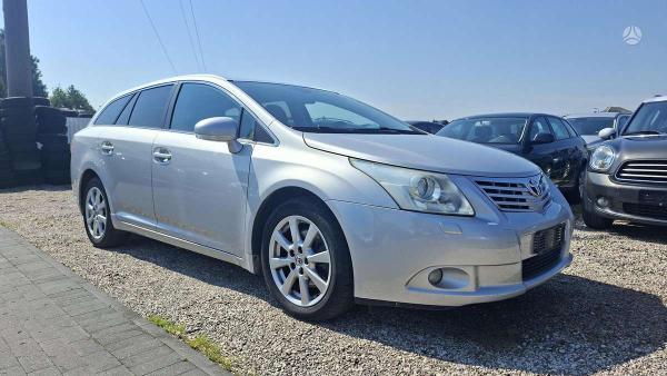 Grey Toyota Avensis 2010 in Kaunas, with an engine capacity of 2.23 L and mileage of 280 thousand km for 4100 €, photo 4 on AUTOMOTO.COM.LV