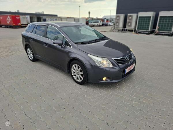Серый Тойота Авенсис 2010 в Каунас, объемом двигателя 2.00 л и пробегом 270 тыс. км за 3750 €, фото 9 на AUTOMOTO.COM.LV