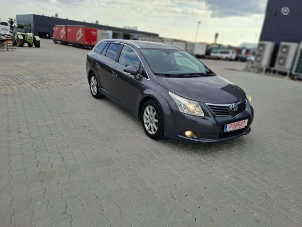 Серый Тойота Авенсис 2010 в Каунас, объемом двигателя 2.00 л и пробегом 270 тыс. км за 3750 €, фото 10 на AUTOMOTO.COM.LV