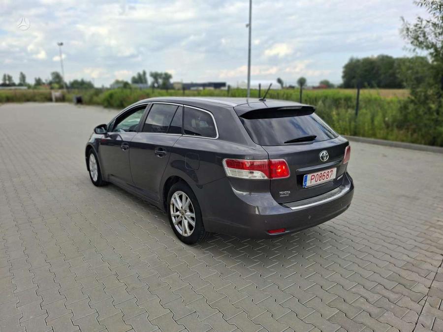 Серый Тойота Авенсис 2010 в Каунас, объемом двигателя 2.00 л и пробегом 270 тыс. км за 3750 €, фото 18 на AUTOMOTO.COM.LV