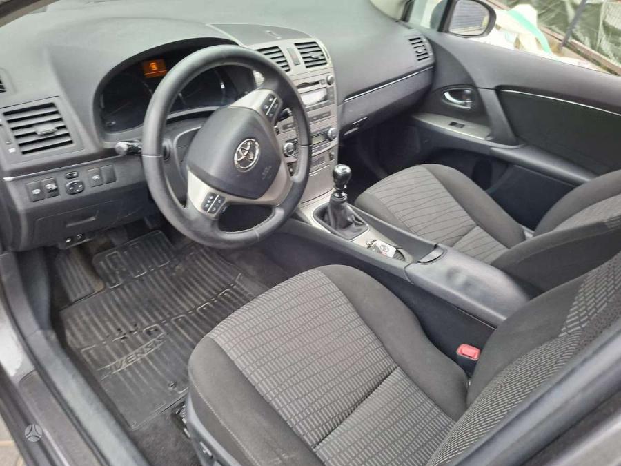 Серый Тойота Авенсис 2010 в Каунас, объемом двигателя 2.00 л и пробегом 270 тыс. км за 3750 €, фото 19 на AUTOMOTO.COM.LV
