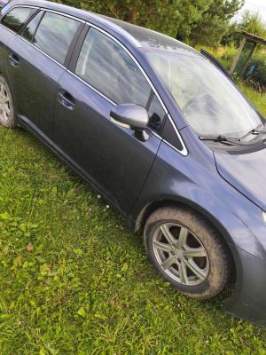 Grey Toyota Avensis 2010 in Vilnius, with an engine capacity of 2.00 L and mileage of 336 thousand km for 3500 €, photo 8 on AUTOMOTO.COM.LV