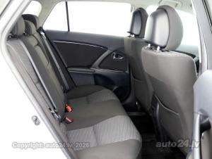 Pelēks Toyota Avensis 2010 Tallina, ar dzinēja tilpumu 2.00 L un nobraukumu 356 tūkst. km par 2499 €, foto 8 vietnē AUTOMOTO.COM.LV