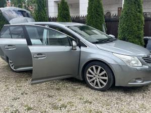 Серый Тойота Авенсис 2010 в Рига, объемом двигателя 2.00 л и пробегом 0 тыс. км за 1950 €, фото  на AUTOMOTO.COM.LV