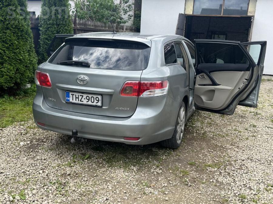 Pelēks Toyota Avensis 2010 Rīga, ar dzinēja tilpumu 2.00 L un nobraukumu 0 tūkst. km par 1950 €, foto 6 vietnē AUTOMOTO.COM.LV