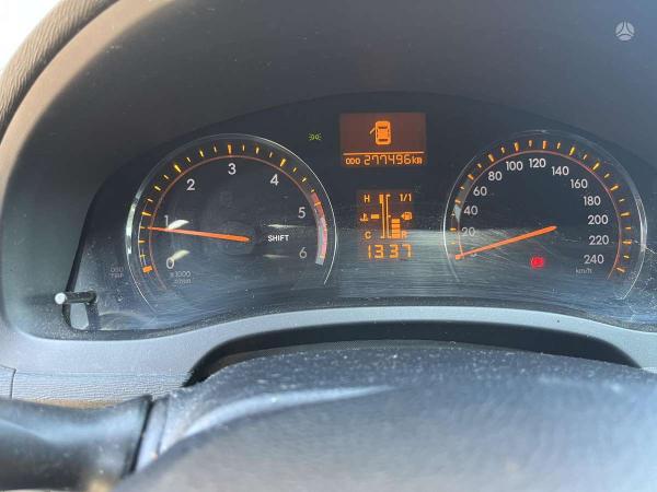 Серый Тойота Авенсис 2010 в Клайпеда, объемом двигателя 2.00 л и пробегом 278 тыс. км за 4000 €, фото 6 на AUTOMOTO.COM.LV