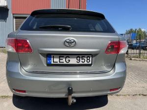Pelēks Toyota Avensis 2010 Klaipėda, ar dzinēja tilpumu 2.00 L un nobraukumu 278 tūkst. km par 4000 €, foto 12 vietnē AUTOMOTO.COM.LV