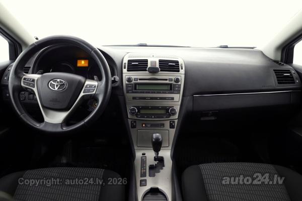Pelēks Toyota Avensis 2010 Tallina, ar dzinēja tilpumu 1.80 L un nobraukumu 317 tūkst. km par 2999 €, foto 5 vietnē AUTOMOTO.COM.LV
