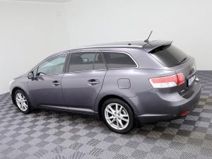 Grey Toyota Avensis 2010 in Tallinn, with an engine capacity of 1.80 L and mileage of 317 thousand km for 2999 €, photo 13 on AUTOMOTO.COM.LV