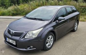 Pelēks Toyota Avensis 2010 Kauņa, ar dzinēja tilpumu 2.00 L un nobraukumu 185 tūkst. km par 4450 €, foto  vietnē AUTOMOTO.COM.LV