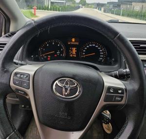 Pelēks Toyota Avensis 2010 Kauņa, ar dzinēja tilpumu 2.00 L un nobraukumu 185 tūkst. km par 4450 €, foto 10 vietnē AUTOMOTO.COM.LV