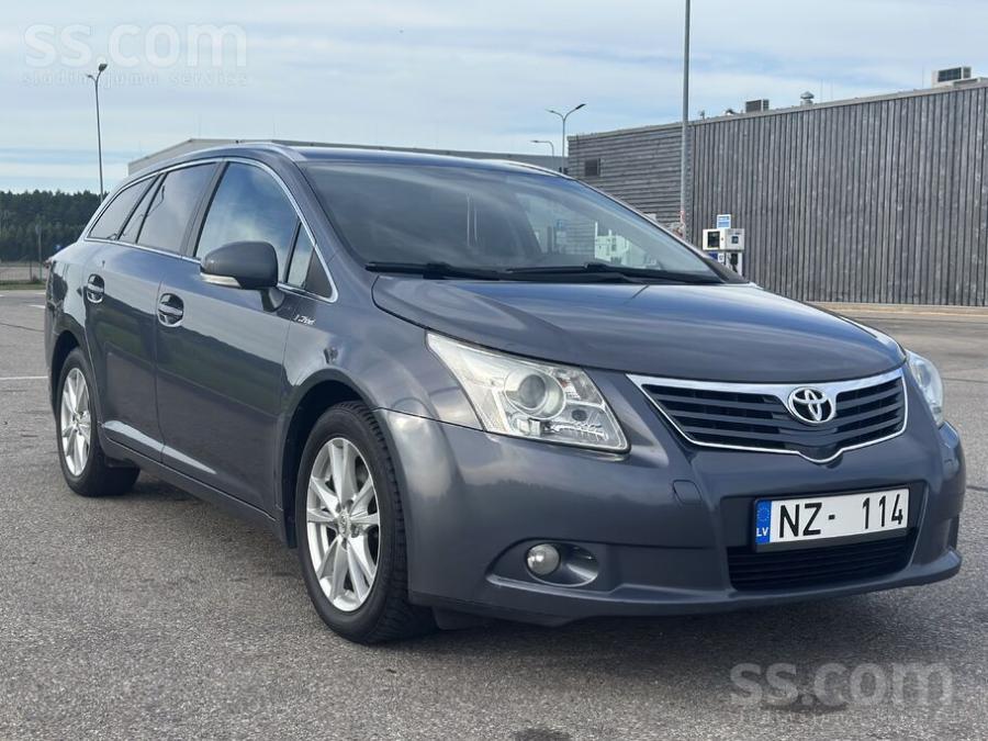 Pelēks Toyota Avensis 2010 Rīga, ar dzinēja tilpumu 2.20 L un nobraukumu 348 tūkst. km par 4500 €, foto 4 vietnē AUTOMOTO.COM.LV