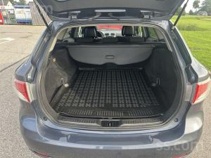Pelēks Toyota Avensis 2010 Rīga, ar dzinēja tilpumu 2.20 L un nobraukumu 348 tūkst. km par 4500 €, foto 13 vietnē AUTOMOTO.COM.LV