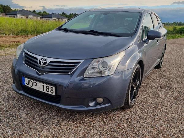 Grey Toyota Avensis 2010 in Vilnius, with an engine capacity of 2.20 L and mileage of 360 thousand km for 3650 €, photo 4 on AUTOMOTO.COM.LV