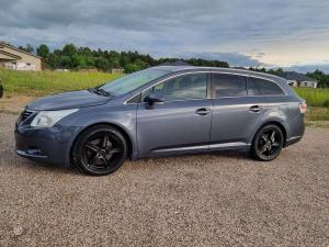 Pelēks Toyota Avensis 2010 Viļņa, ar dzinēja tilpumu 2.20 L un nobraukumu 360 tūkst. km par 3650 €, foto 7 vietnē AUTOMOTO.COM.LV