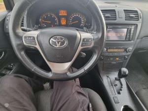 Pelēks Toyota Avensis 2010 Viļņa, ar dzinēja tilpumu 2.20 L un nobraukumu 360 tūkst. km par 3650 €, foto 8 vietnē AUTOMOTO.COM.LV