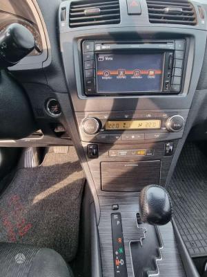 Pelēks Toyota Avensis 2010 Viļņa, ar dzinēja tilpumu 2.20 L un nobraukumu 360 tūkst. km par 3650 €, foto 13 vietnē AUTOMOTO.COM.LV