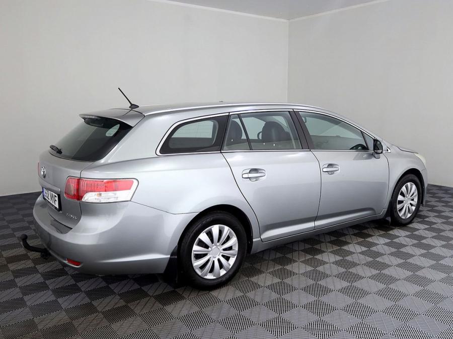 Серый Тойота Авенсис 2010 в Таллин, объемом двигателя 1.80 л и пробегом 217 тыс. км за 2799 €, фото 11 на AUTOMOTO.COM.LV