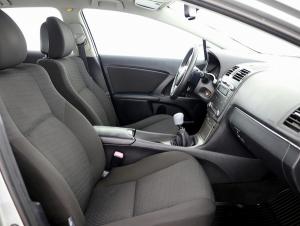 Grey Toyota Avensis 2010 in Tallinn, with an engine capacity of 1.80 L and mileage of 217 thousand km for 2799 €, photo 7 on AUTOMOTO.COM.LV