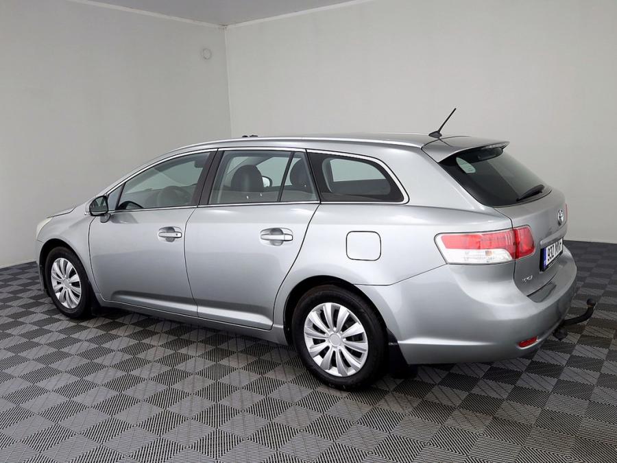 Grey Toyota Avensis 2010 in Tallinn, with an engine capacity of 1.80 L and mileage of 217 thousand km for 2799 €, photo 12 on AUTOMOTO.COM.LV