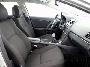 Grey Toyota Avensis 2010 in Tallinn, with an engine capacity of 1.80 L and mileage of 217 thousand km for 2799 €, photo 14 on AUTOMOTO.COM.LV