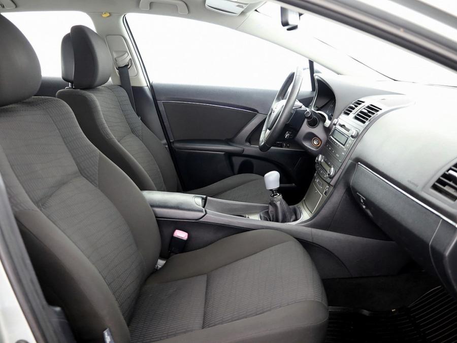 Grey Toyota Avensis 2010 in Tallinn, with an engine capacity of 1.80 L and mileage of 217 thousand km for 2799 €, photo 14 on AUTOMOTO.COM.LV