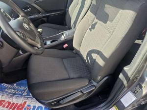 Pelēks Toyota Avensis 2010 Ukmergė, ar dzinēja tilpumu 2.00 L un nobraukumu 240 tūkst. km par 3650 €, foto 13 vietnē AUTOMOTO.COM.LV