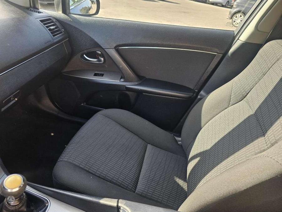 Pelēks Toyota Avensis 2010 Ukmergė, ar dzinēja tilpumu 2.00 L un nobraukumu 240 tūkst. km par 3650 €, foto 16 vietnē AUTOMOTO.COM.LV