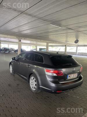 Серый Тойота Авенсис 2010 в Рига, объемом двигателя 1.80 л и пробегом 418 тыс. км за 4500 €, фото 5 на AUTOMOTO.COM.LV