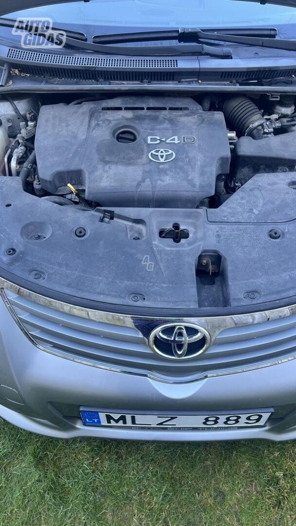 Grey Toyota Avensis 2010 in Vilkaviskis, with an engine capacity of 2.20 L and mileage of 337 thousand km for 4200 €, photo 6 on AUTOMOTO.COM.LV