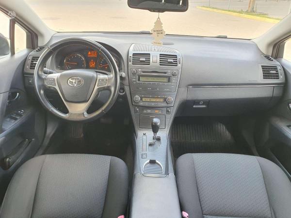 Pelēks Toyota Avensis 2010 Kauņa, ar dzinēja tilpumu 1.80 L un nobraukumu 306 tūkst. km par 3950 €, foto 7 vietnē AUTOMOTO.COM.LV