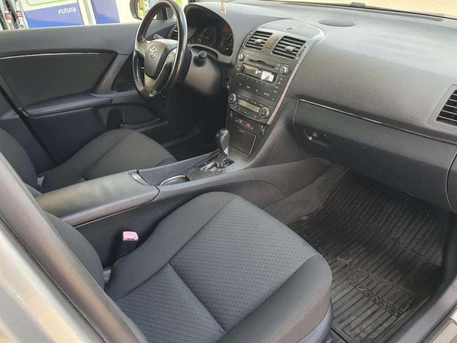 Серый Тойота Авенсис 2010 в Каунас, объемом двигателя 1.80 л и пробегом 306 тыс. км за 3950 €, фото 9 на AUTOMOTO.COM.LV