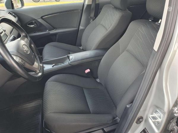 Pelēks Toyota Avensis 2010 Kauņa, ar dzinēja tilpumu 1.80 L un nobraukumu 306 tūkst. km par 3950 €, foto 9 vietnē AUTOMOTO.COM.LV