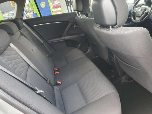 Pelēks Toyota Avensis 2010 Kauņa, ar dzinēja tilpumu 1.80 L un nobraukumu 306 tūkst. km par 3950 €, foto 10 vietnē AUTOMOTO.COM.LV