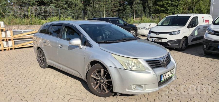 Серый Тойота Авенсис 2010 в Рига, объемом двигателя 2.20 л и пробегом 453 тыс. км за 2500 €, фото 4 на AUTOMOTO.COM.LV