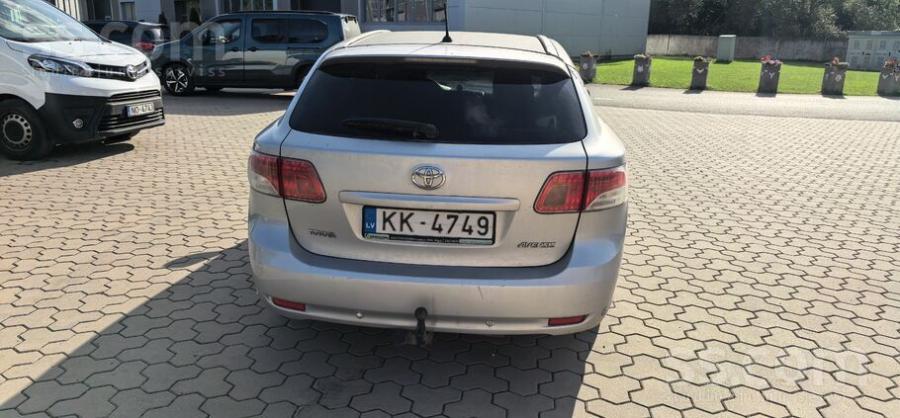 Серый Тойота Авенсис 2010 в Рига, объемом двигателя 2.20 л и пробегом 453 тыс. км за 2500 €, фото 6 на AUTOMOTO.COM.LV