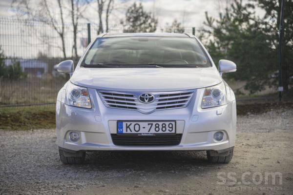 Toyota Avensis 2010 Rīga vietnē Pelēks Toyota Avensis 2010 Rīga, ar dzinēja tilpumu 2.30 L un nobraukumu 346 tūkst. km par 5890 €, foto 3 vietnē AUTOMOTO.COM.LV