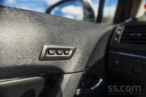 Grey Toyota Avensis 2010 in Riga, with an engine capacity of 2.30 L and mileage of 346 thousand km for 5890 €, photo 26 on AUTOMOTO.COM.LV