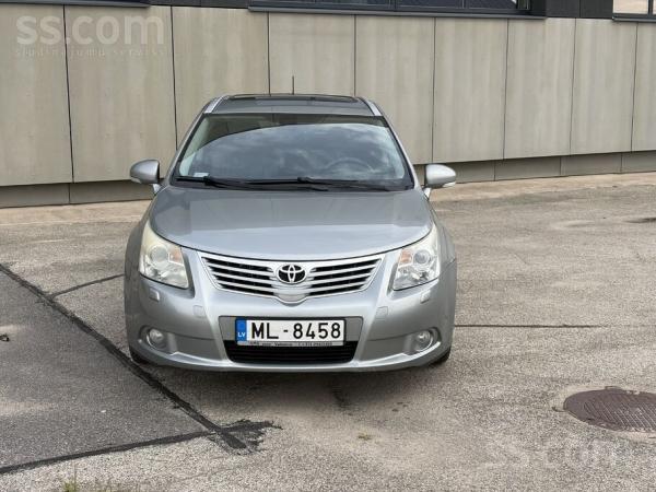 Серый Тойота Авенсис 2010 в Рига, объемом двигателя 2.00 л и пробегом 337 тыс. км за 1150 €, фото 3 на AUTOMOTO.COM.LV