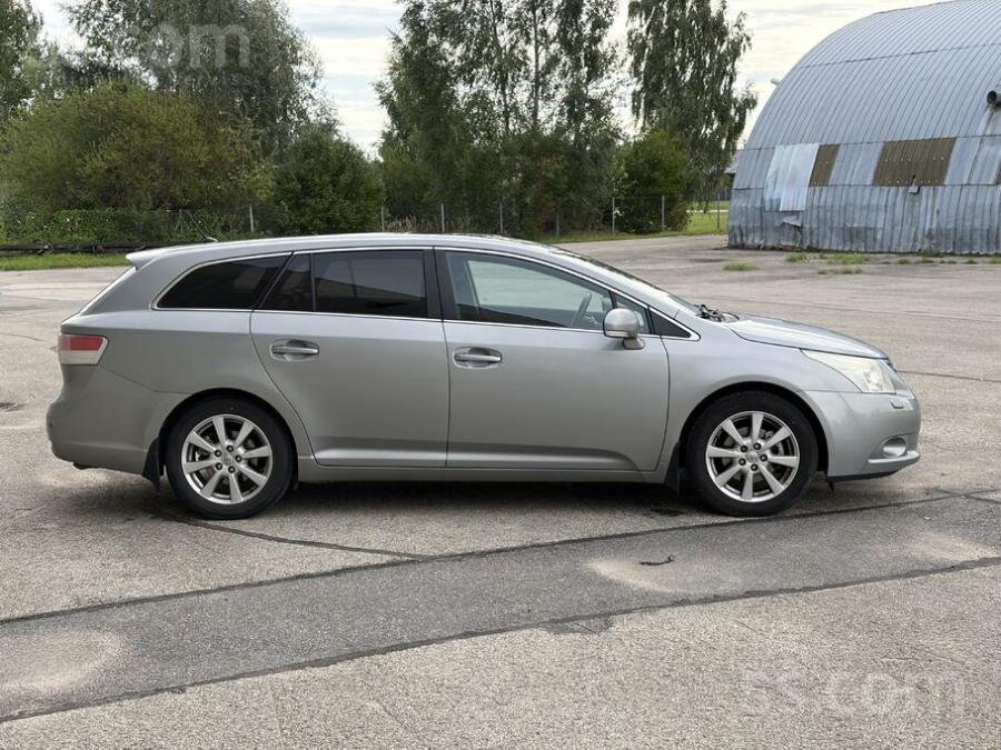 Серый Тойота Авенсис 2010 в Рига, объемом двигателя 2.00 л и пробегом 337 тыс. км за 1150 €, фото 5 на AUTOMOTO.COM.LV